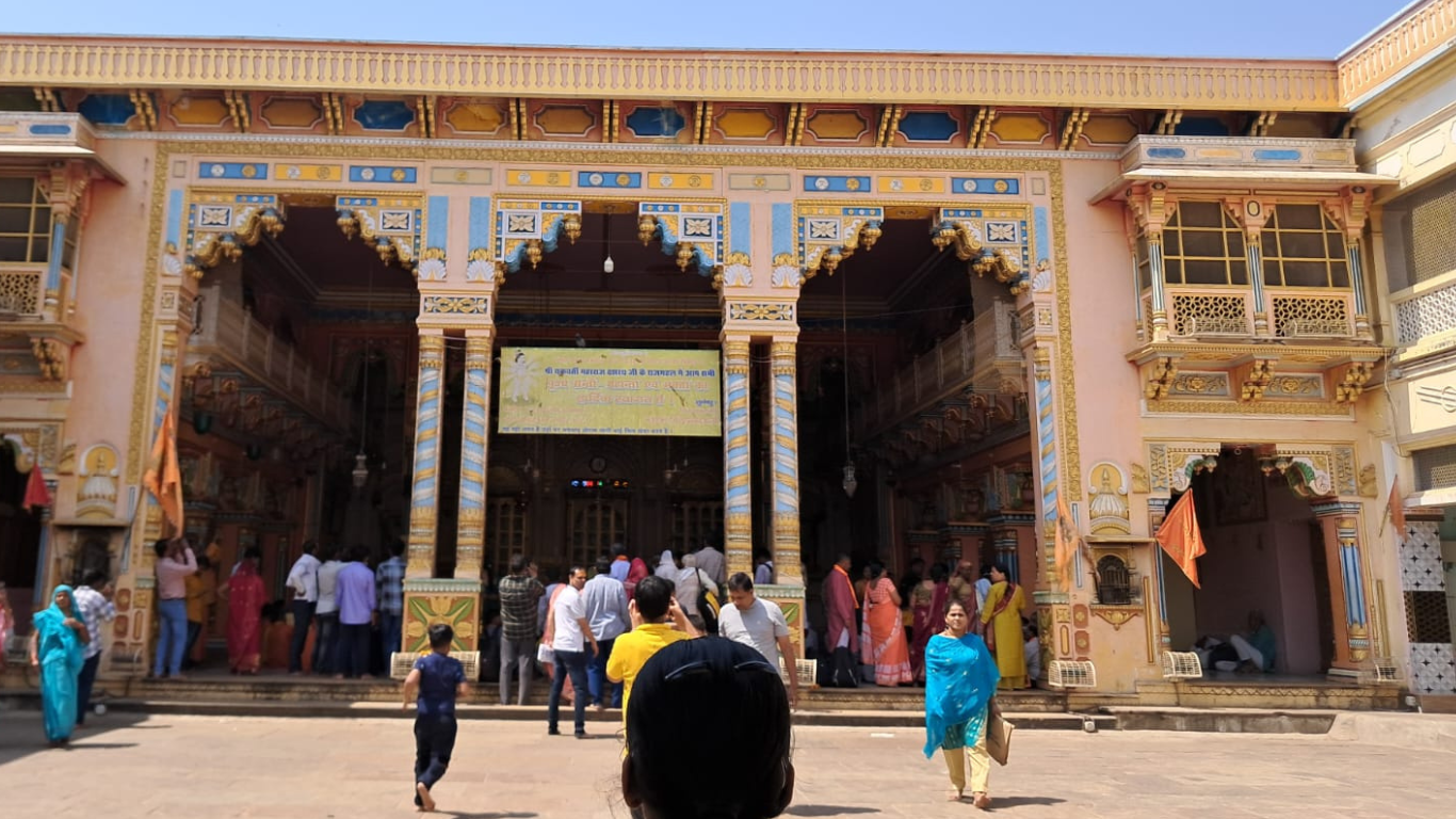 Unveiling Dashrath Mahal: Rama's Childhood Palace